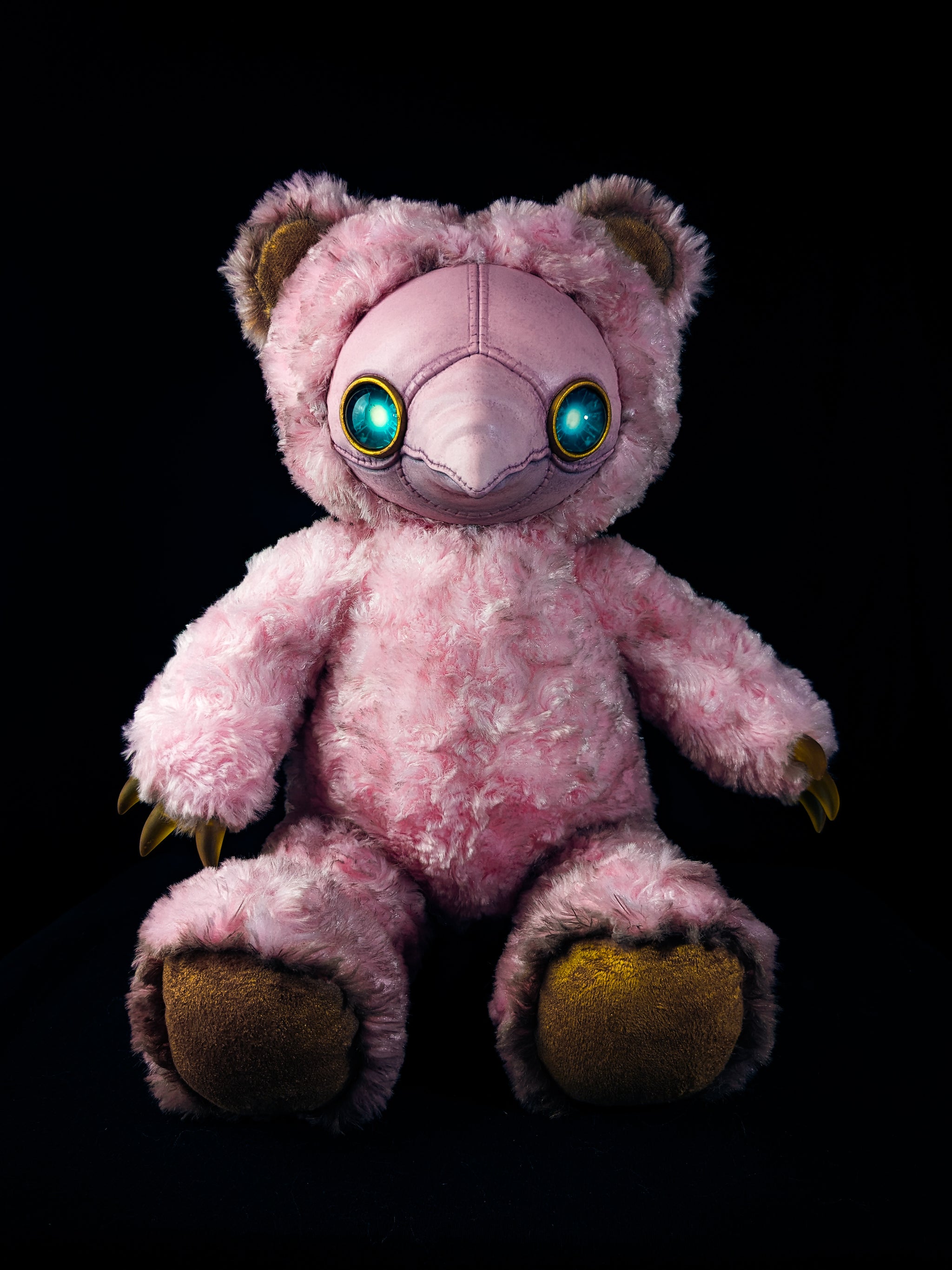 Pink Presence: AMBROISE - CRYPTCRITZ – Thanatoys